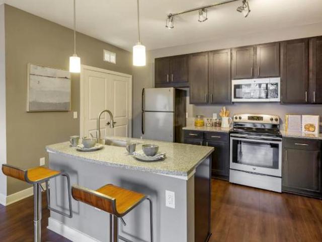 Studio, 1 bath, Apartment 3767 SW Durham Dr