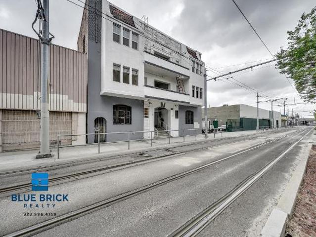 Studio, 1 bath, Condo 1420 Flower St