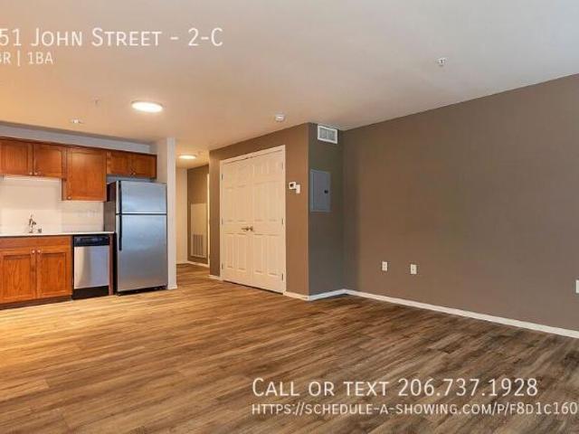 Studio, 1 bath, Condo 151 John Street