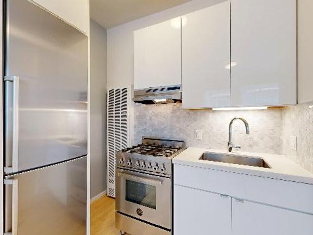 Studio, 1 bath, Condo 1575 Sacramento St