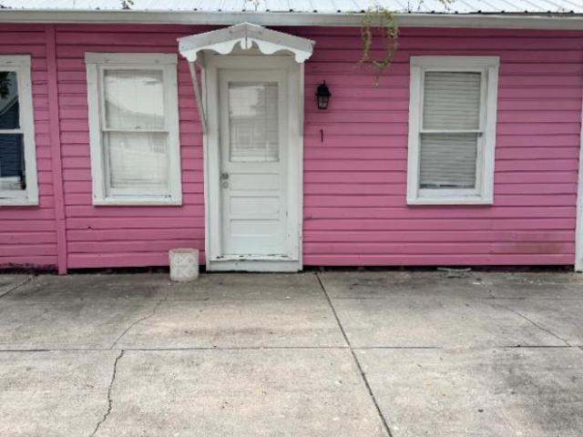 Studio, 1 bath, Condo 1606 Hough St