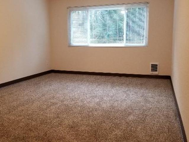 Studio, 1 bath, Condo 1625 S Kent Des Moines Rd