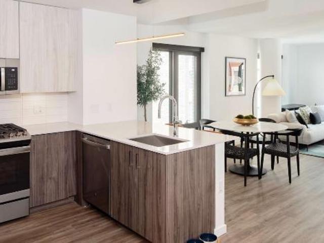 Studio, 1 bath, Condo 165 N Aberdeen St