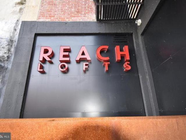 Studio, 1 bath, Condo 1701 Tulip St