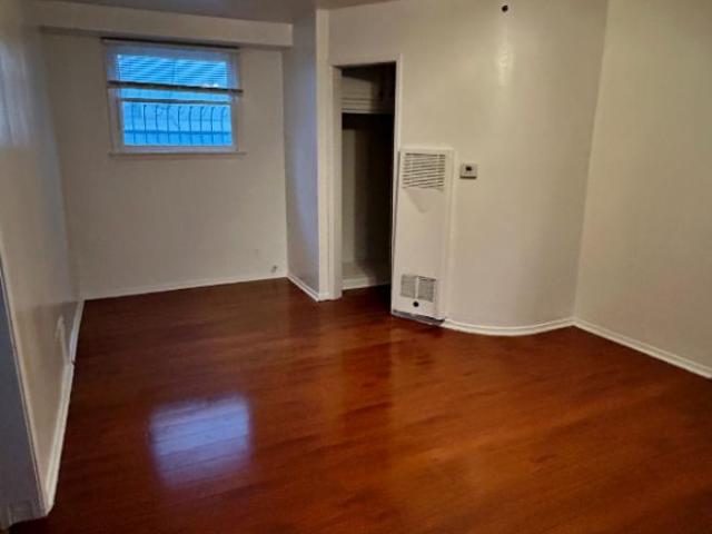 Studio, 1 bath, Condo 1737 Sycamore