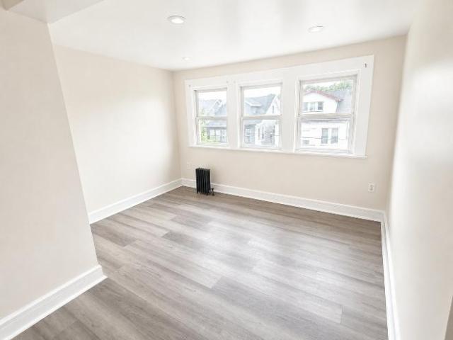 Studio, 1 bath, Condo 180 Columbia Ave
