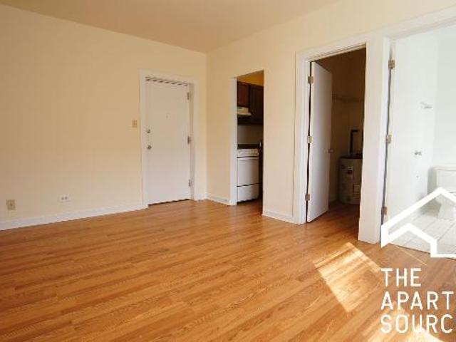 Studio, 1 bath, Condo 1850 North Humboldt Blvd
