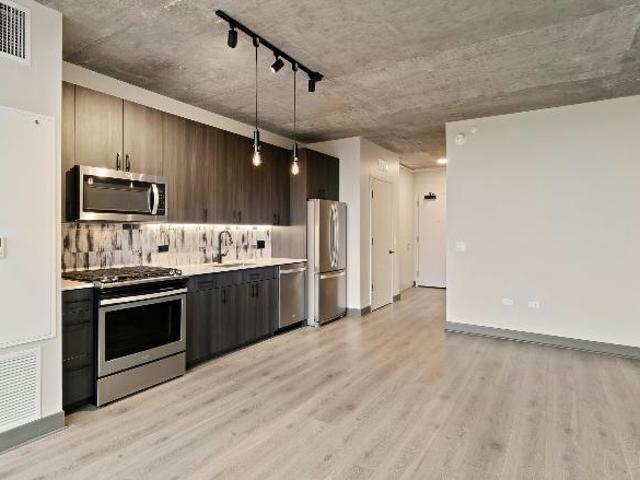 Studio, 1 bath, Condo 186 N Ada St