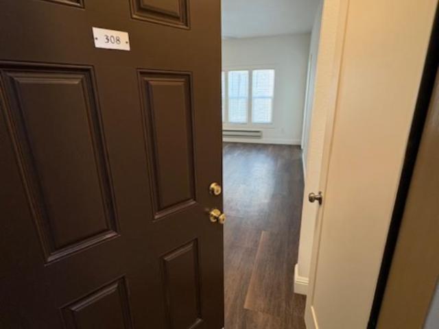 Studio, 1 bath, Condo 1900 26h Ave