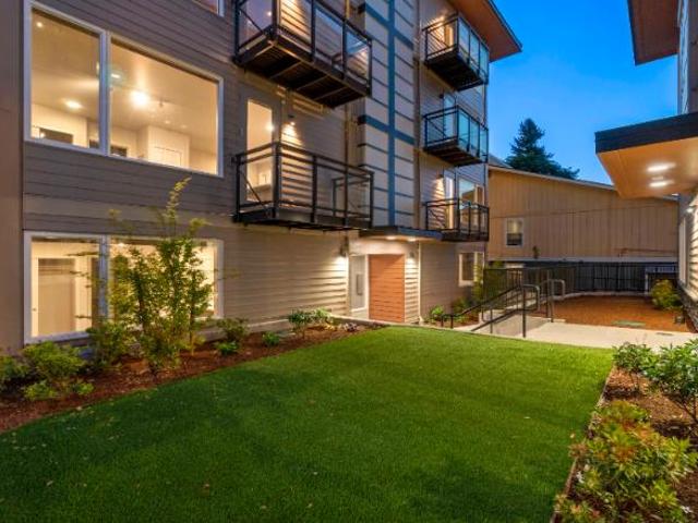 Studio, 1 bath, Condo 1925 S I St