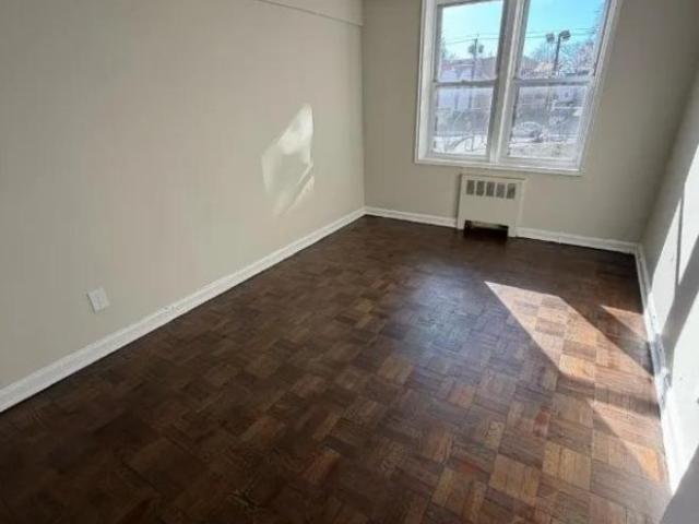 Studio, 1 bath, Condo 103 Chancellor Ave