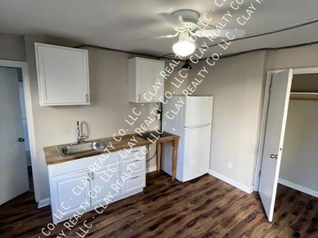 Studio, 1 bath, Condo 1001 Ruby St