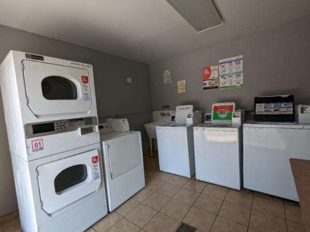 Studio, 1 bath, Condo 1003 Leaf Ave