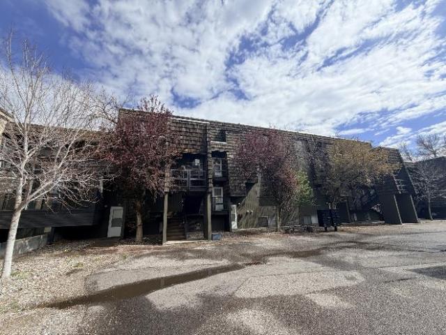Studio, 1 bath, Condo 1011 River Drive