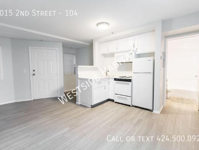 Studio, 1 bath, Condo 1015 2nd Street