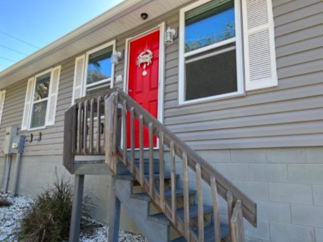 Studio, 1 bath, Condo 1015 Calhoun St