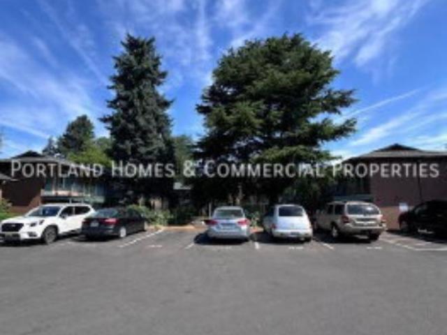Studio, 1 bath, Condo 10235 Ne Prescott