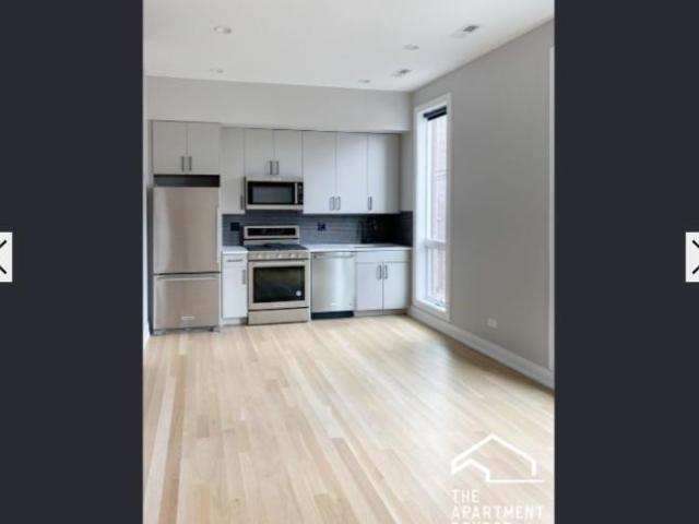 Studio, 1 bath, Condo 1050 West Cornelia Ave