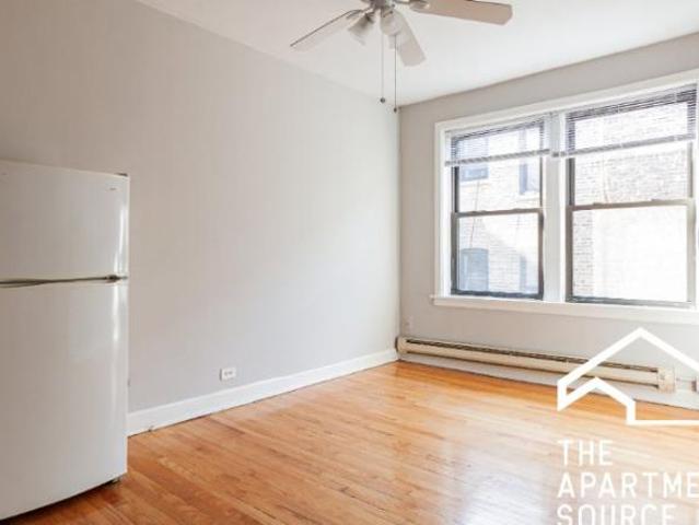 Studio, 1 bath, Condo 1050 West George St