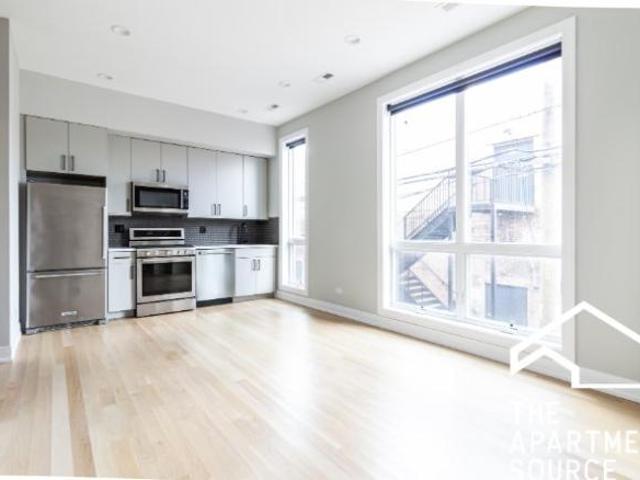 Studio, 1 bath, Condo 1054 West Cornelia Ave