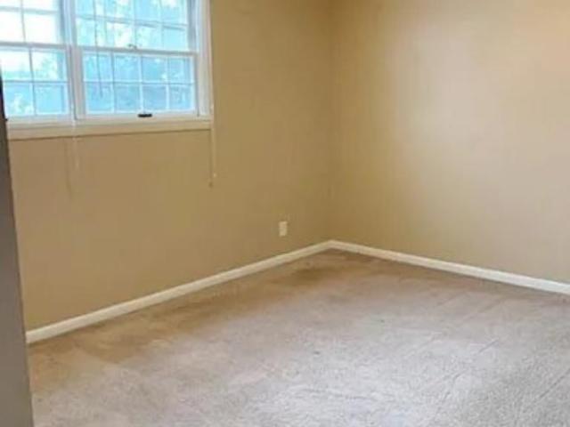 Studio, 1 bath, Condo 105 South Elder Lane