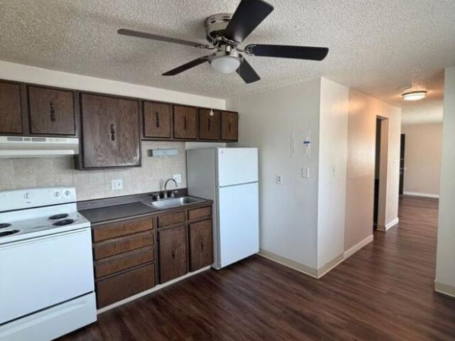 Studio, 1 bath, Condo 1065 Saulsbury St