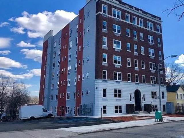 Studio, 1 bath, Condo 106 N Grove St