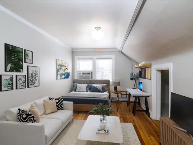 Studio, 1 bath, Condo 1075 N Clarkson St
