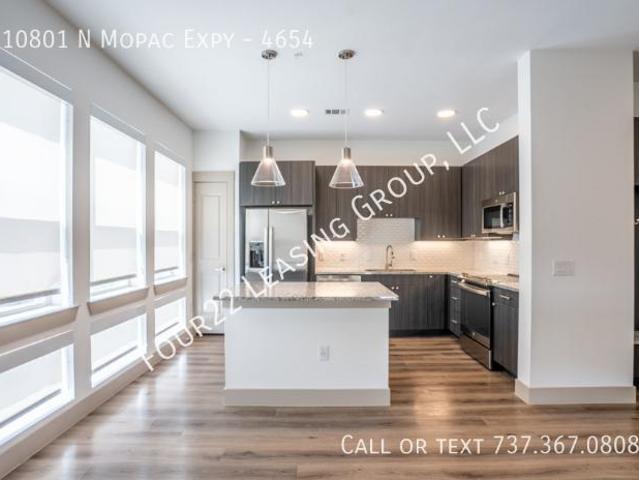 Studio, 1 bath, Condo 10801 N Mopac Expy