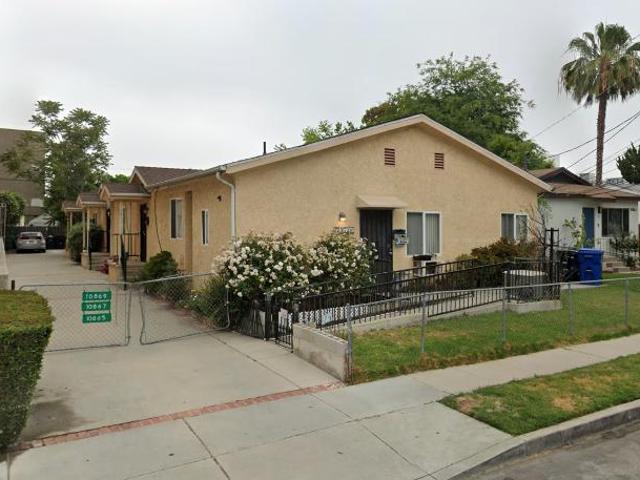 Studio, 1 bath, Condo 10871 Kling Street