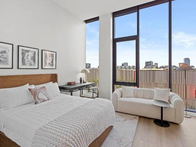 Studio, 1 bath, Condo 1109 W Van Buren St