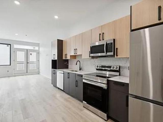 Studio, 1 bath, Condo 1112 E Berks St