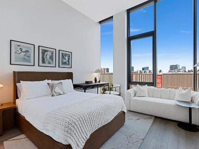 Studio, 1 bath, Condo 1120 W Van Buren