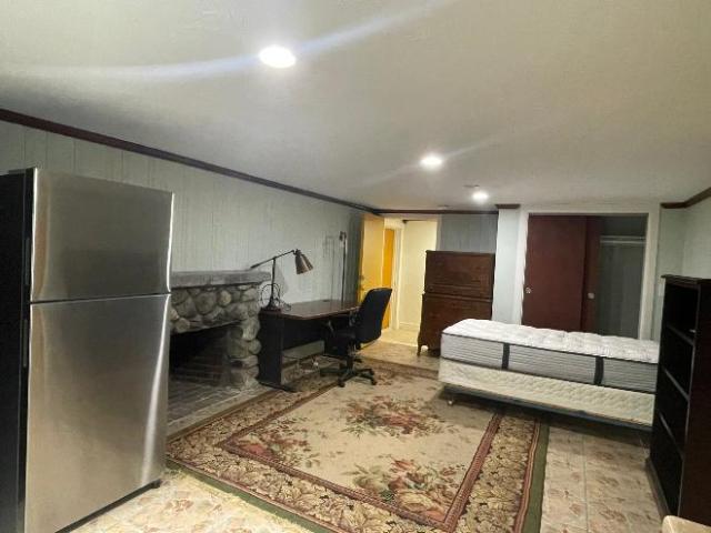 Studio, 1 bath, Condo 11 Travis Drive