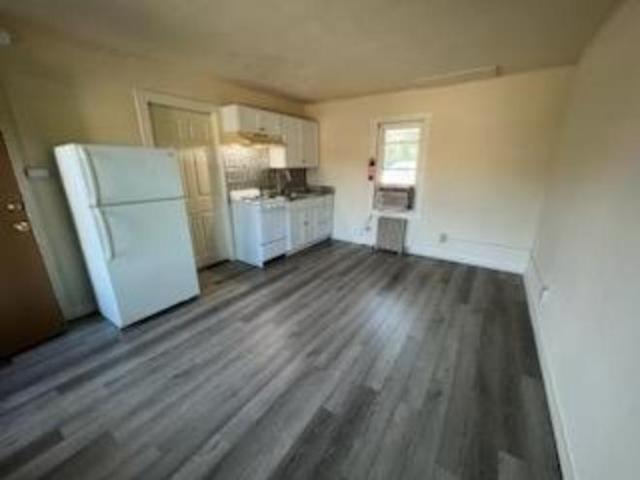 Studio, 1 bath, Condo 1210 N Atherton St