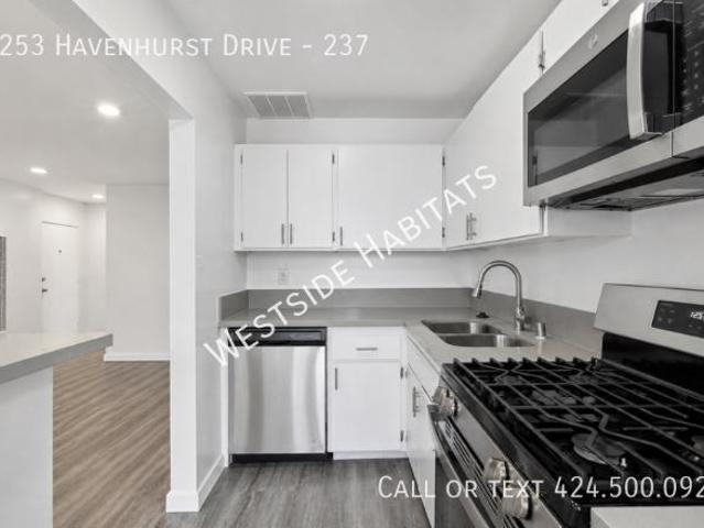 Studio, 1 bath, Condo 1253 Havenhurst Drive