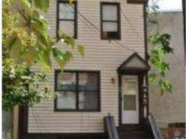 Studio, 1 bath, Condo 128 Coles St
