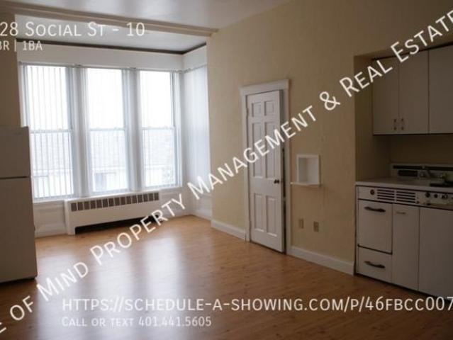 Studio, 1 bath, Condo 128 Social St
