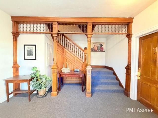 Studio, 1 bath, Condo 1291 N Gaylord St