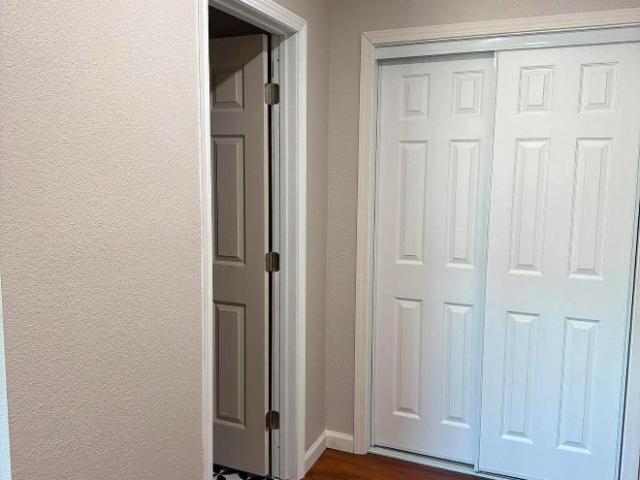 Studio, 1 bath, Condo 1300 Dezzani Ln