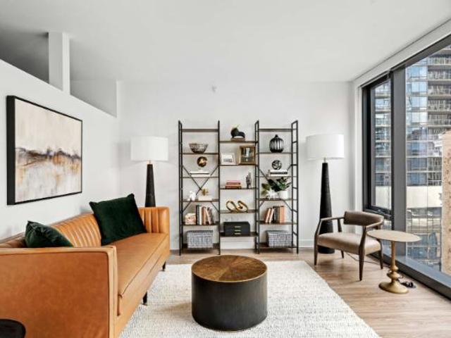 Studio, 1 bath, Condo 1304 S Michigan Ave