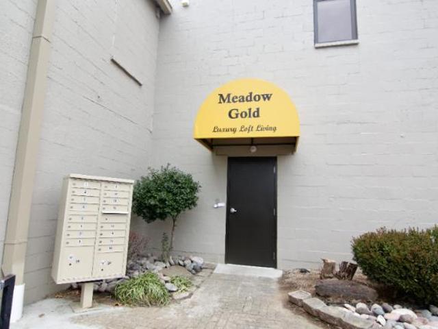 Studio, 1 bath, Condo 1306 E 11th St