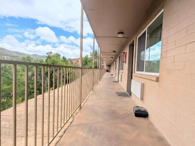 Studio, 1 bath, Condo 1317 E Gurley St