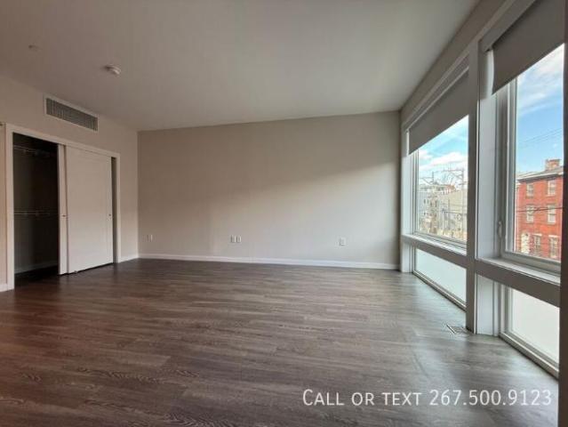 Studio, 1 bath, Condo 1321 American St