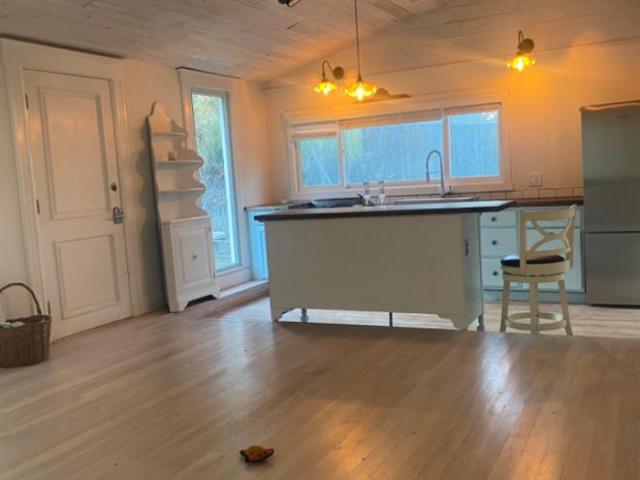 Studio, 1 bath, Condo 132 Lily Vine Ln