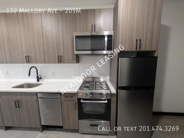 Studio, 1 bath, Condo 132 Mallory Ave