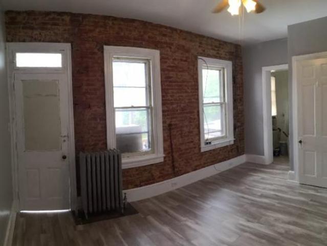Studio, 1 bath, Condo 1339 Mineral Spring Rd