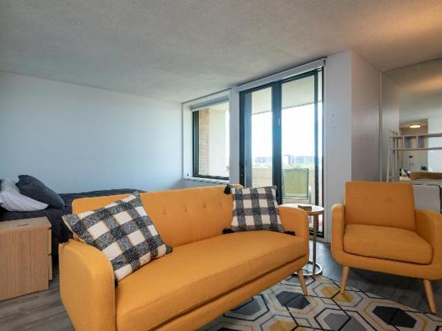 Studio, 1 bath, Condo 240 M St Sw