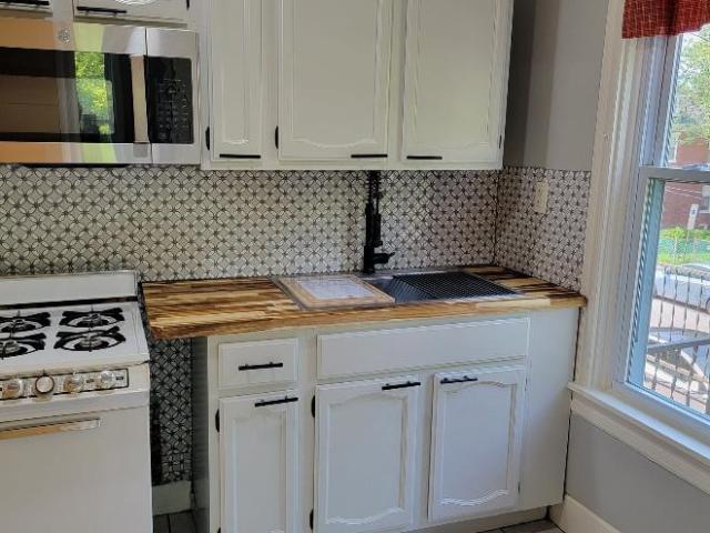 Studio, 1 bath, Condo 2418 State Street