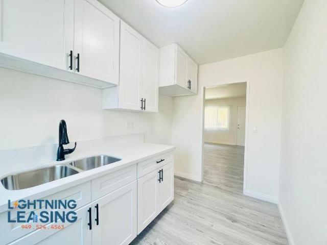 Studio, 1 bath, Condo 251 S Loma Drive